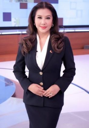 How to Become a TV Reporter or Anchor: Step by Step Guide - Wisestep